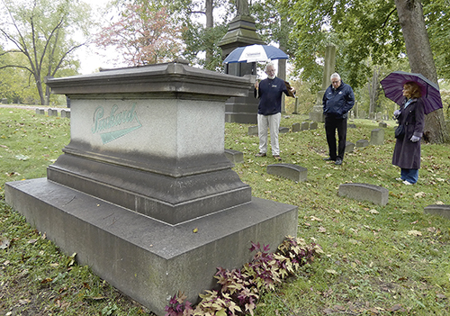 Residents tour Warren’s oldest cemetery | News, Sports, Jobs - Tribune ...